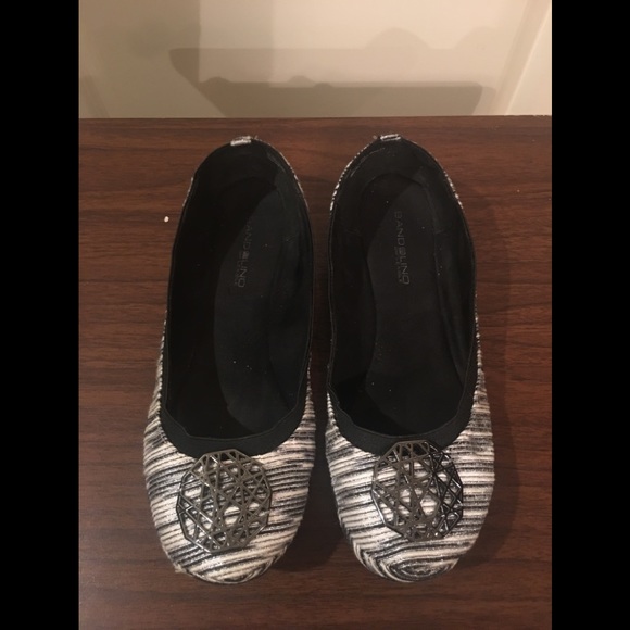 Bandolino | Shoes | Bandolino Comfy Flat | Poshmark
